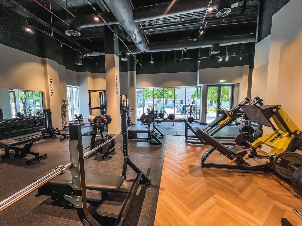 FITNESS ZONE - Professional Touch